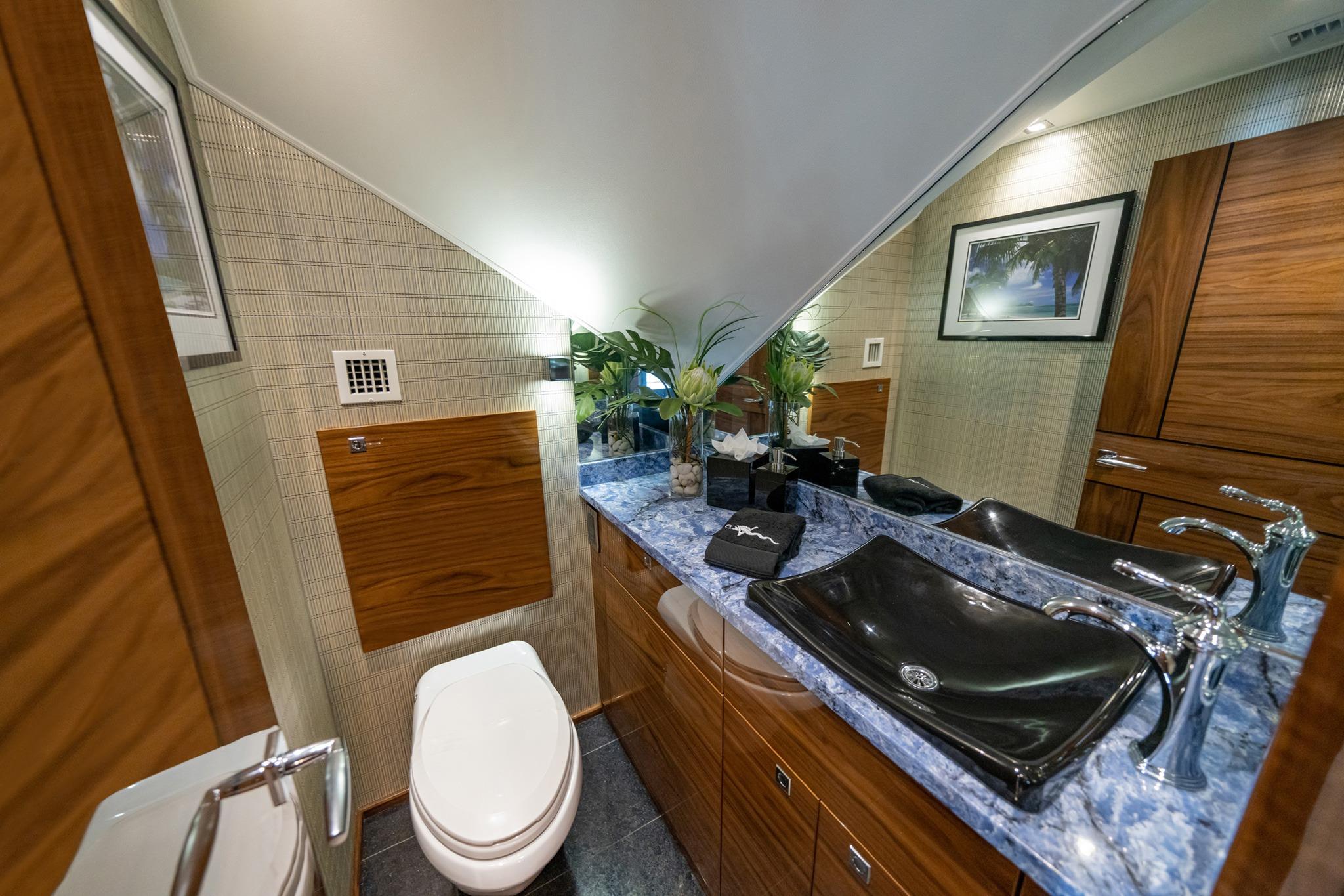 2026 VIKING 90 ENCLOSED BRIDGE for Sale in NJ | Global Yacht Exchange